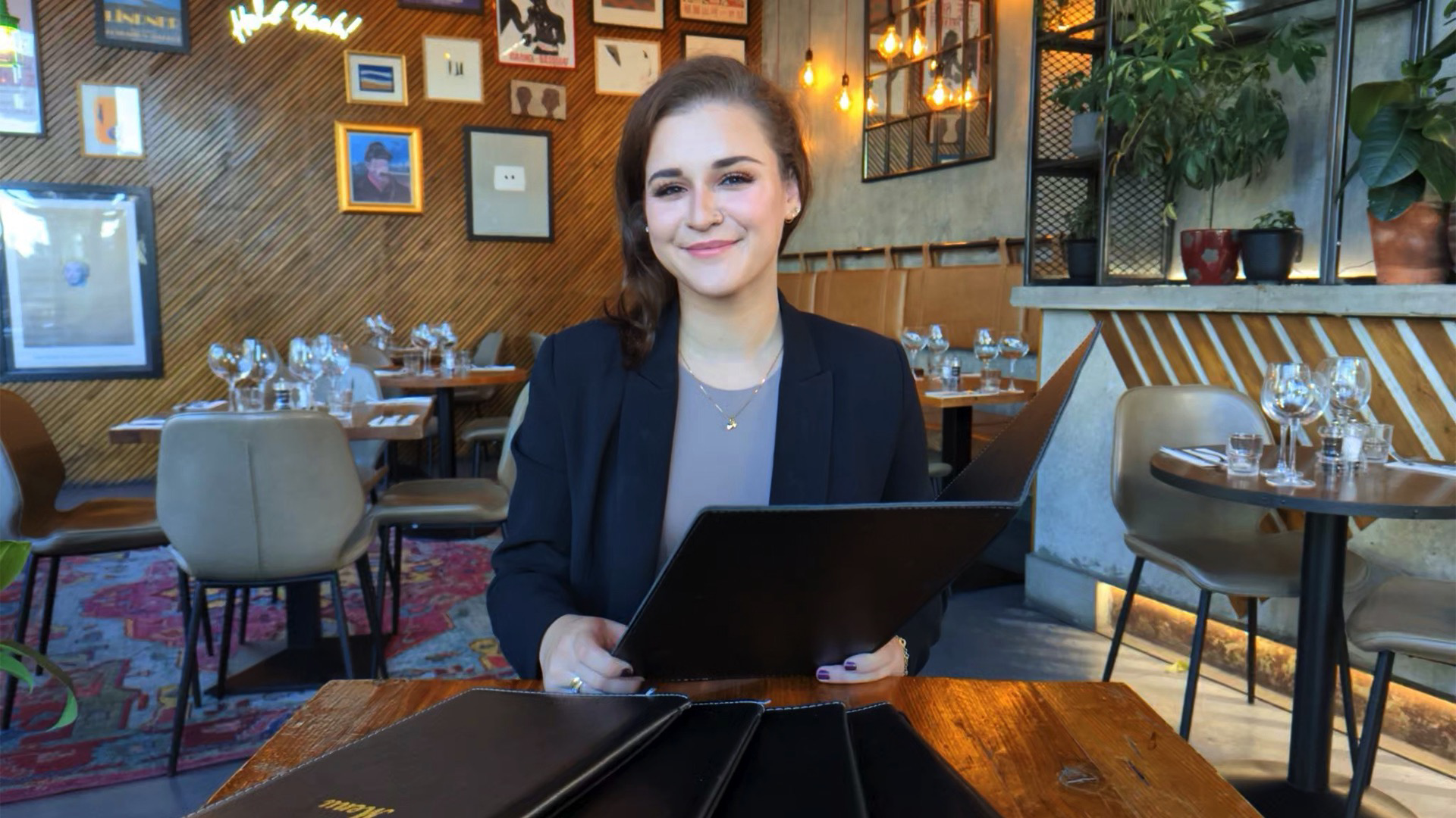 Dinner Date - Series 12 - Episode 18 - ITVX