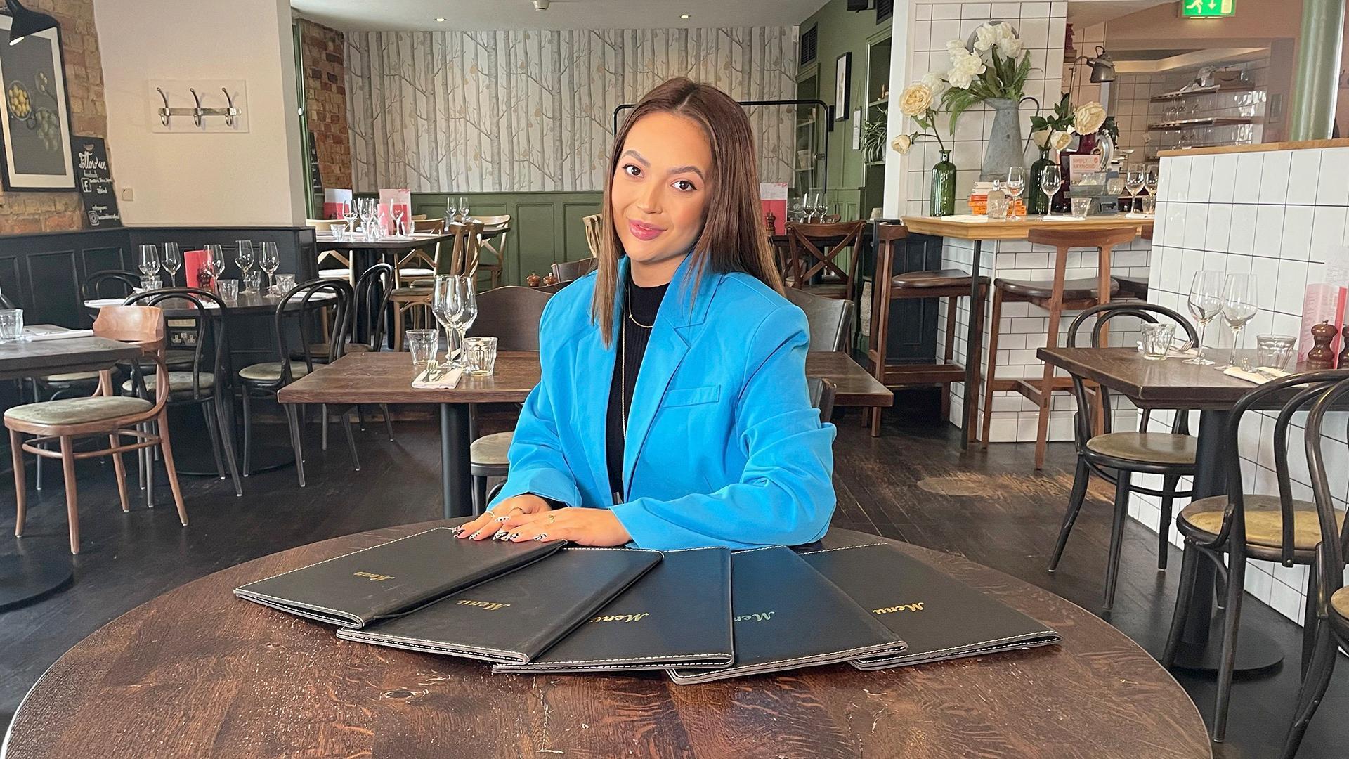 Dinner Date - Series 11 - Episode 18 - ITVX