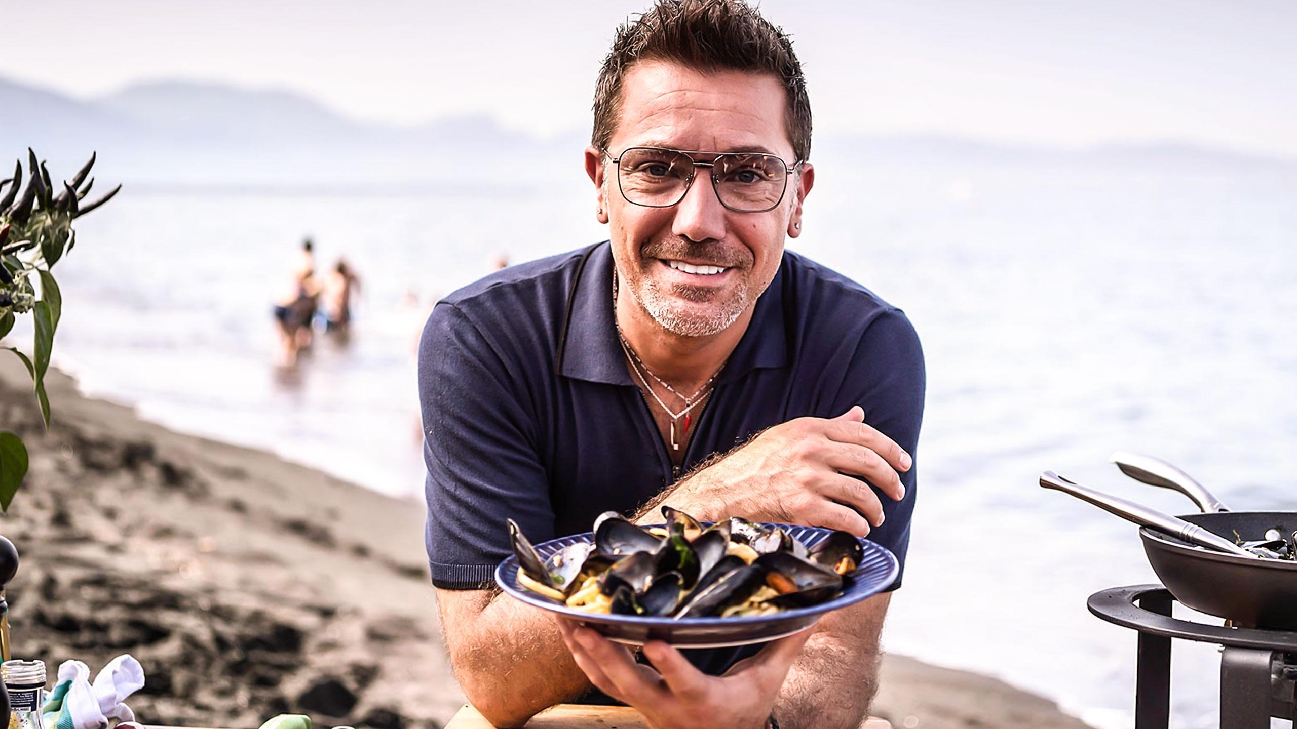 Gino's Italy: Like Mamma Used to Make - Series 1 - Episode 2 - ITVX