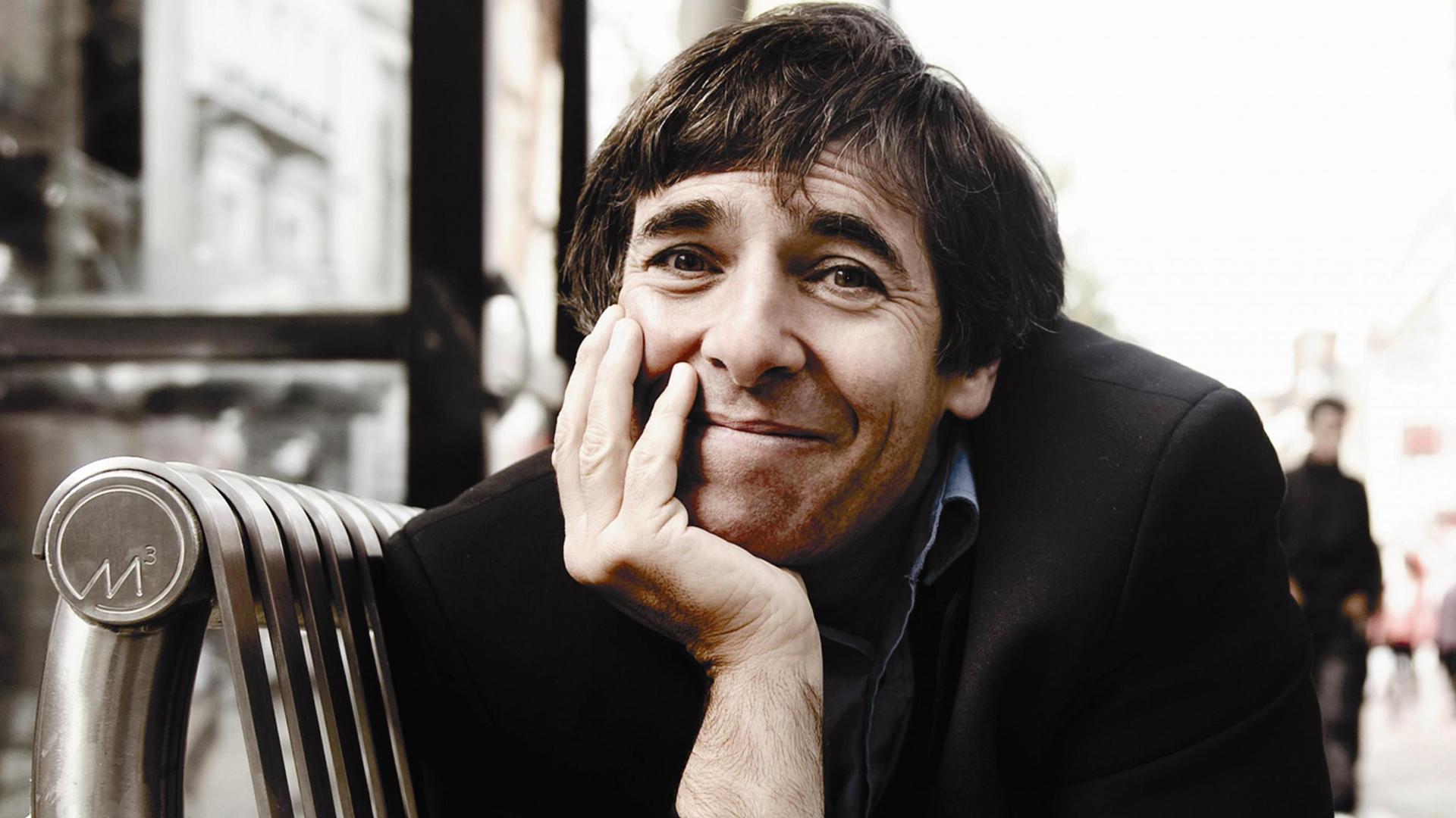 Mark Steel: Mark Steel's in Town - ITVX
